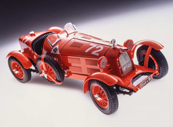 Ten Iconic Bburago Photographs by Roberto Bigano - Ikonographia