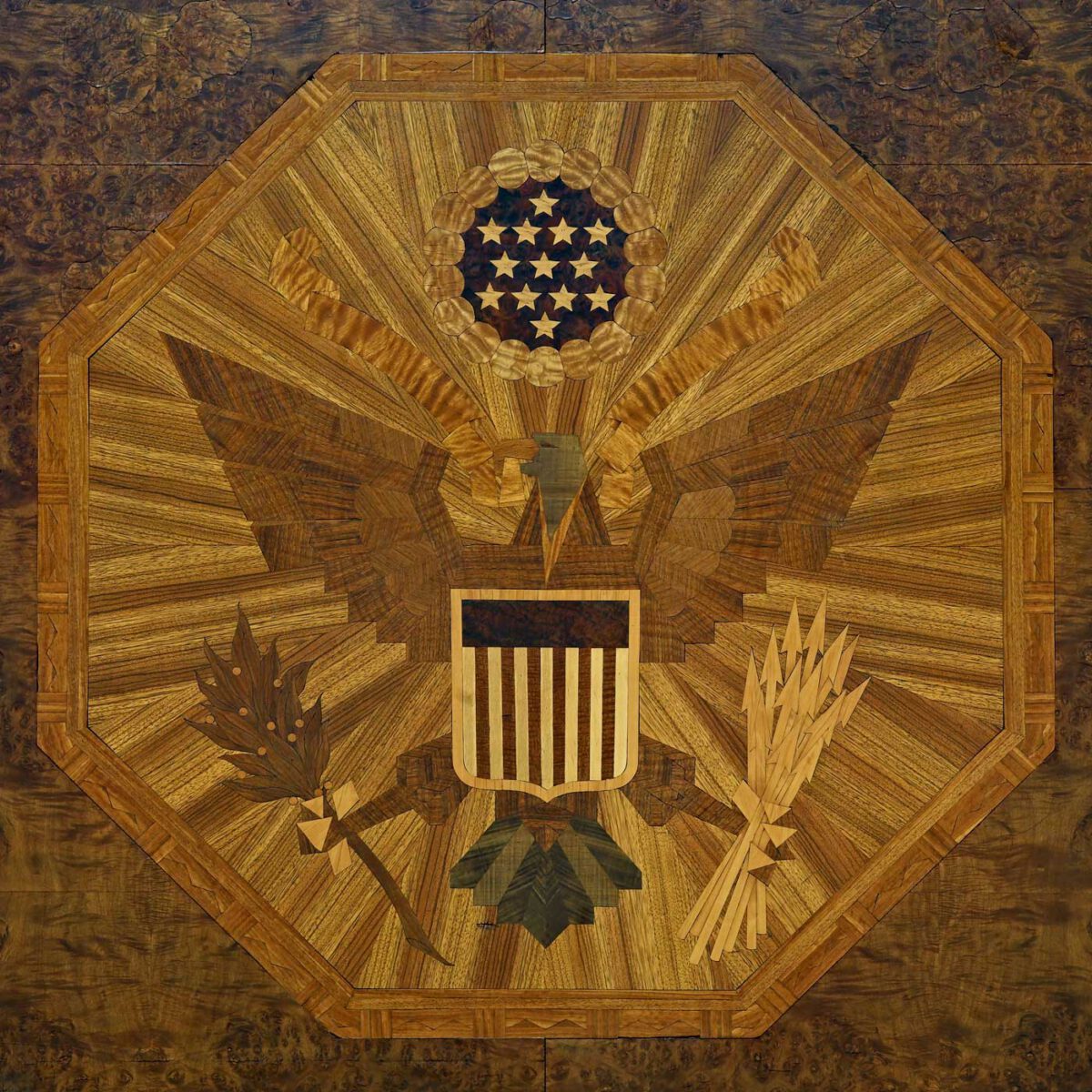 US Bald Eagle Emblem in 1930s Art Deco Architecture - Ikonographia