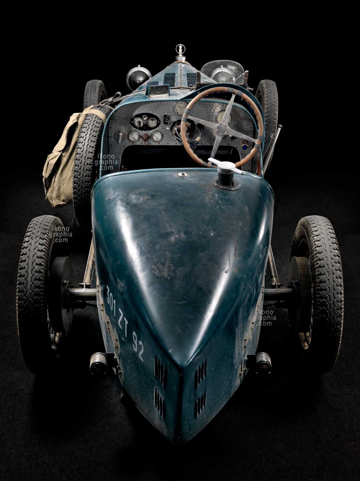 Bugatti Masterpieces of 1920s and 1930s. By Roberto Bigano - Ikonographia